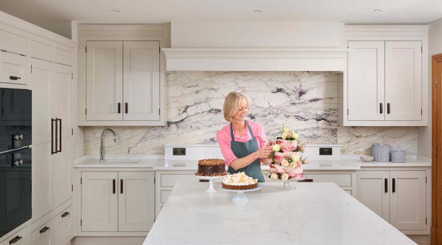 The Cake Baker's Kitchen - Martin Moore